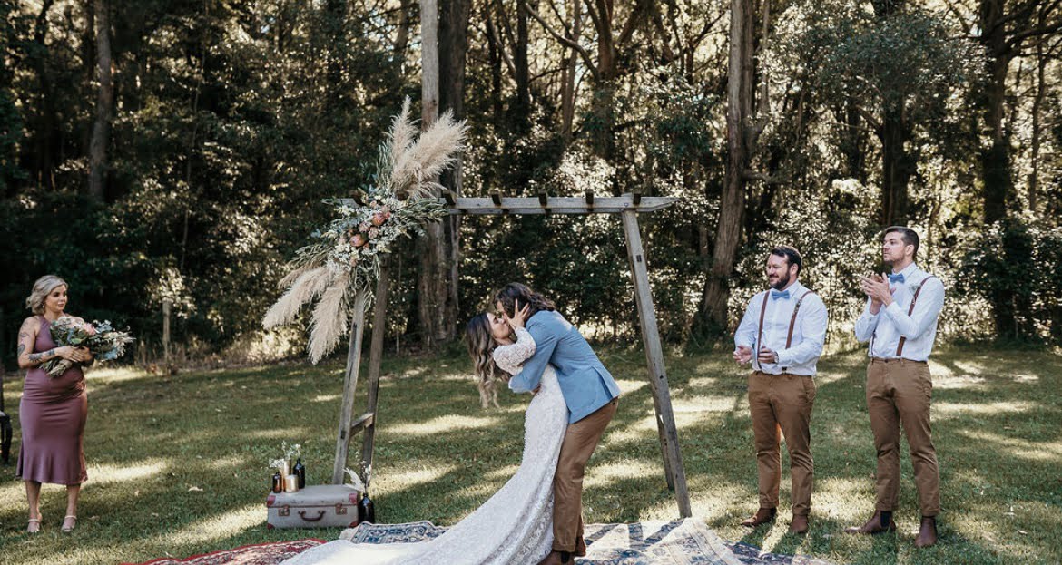 The Bloom Barn Farm – Quality Fresh Flowers. We grow your gifts.